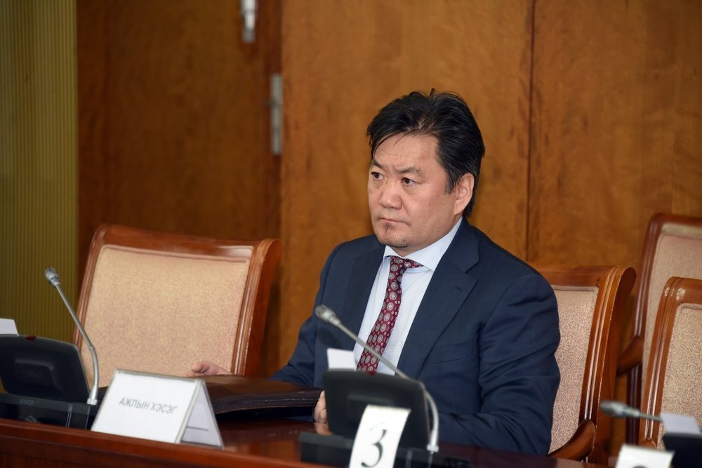 Б Лхагвасүрэн Экспортын орлогоо нэмэгдүүлж чадвал худалдааны болон